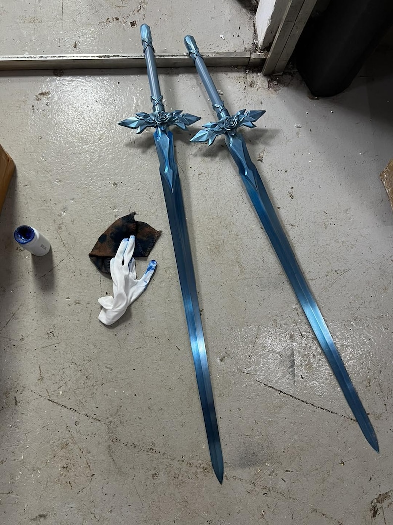 SAO Blue Rose Blood Rose Gold Fragrant Olive Steel Sword Cosplay Metal ...