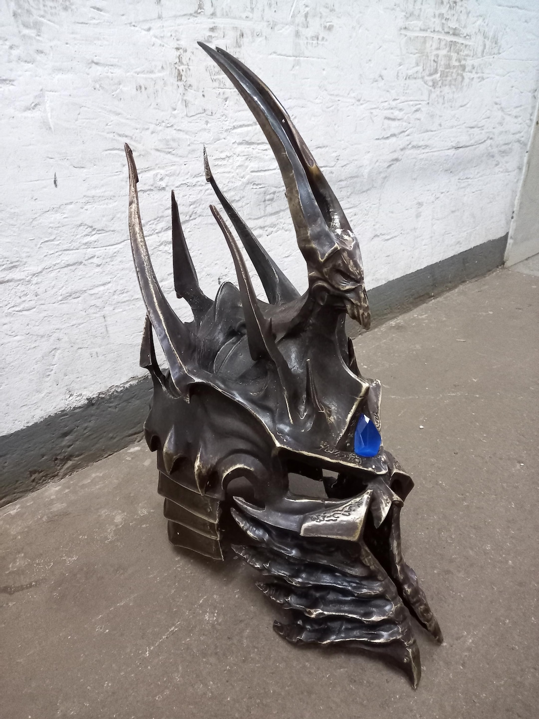 WOW Warcraft Metal Brass Lich King Helmet Steel Frostmourne Gold Lion ...
