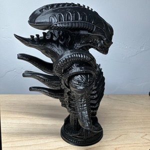 Xenomorph Bust (pre Supported and Unsupported), Predator Stl File 3D Printing, Alien Stl 3D ...