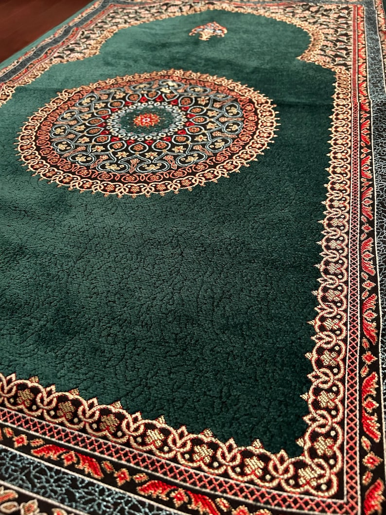 Personalised Prayer Mat: Green Islamic Sajadah | Turkish Woven Tapestry ...