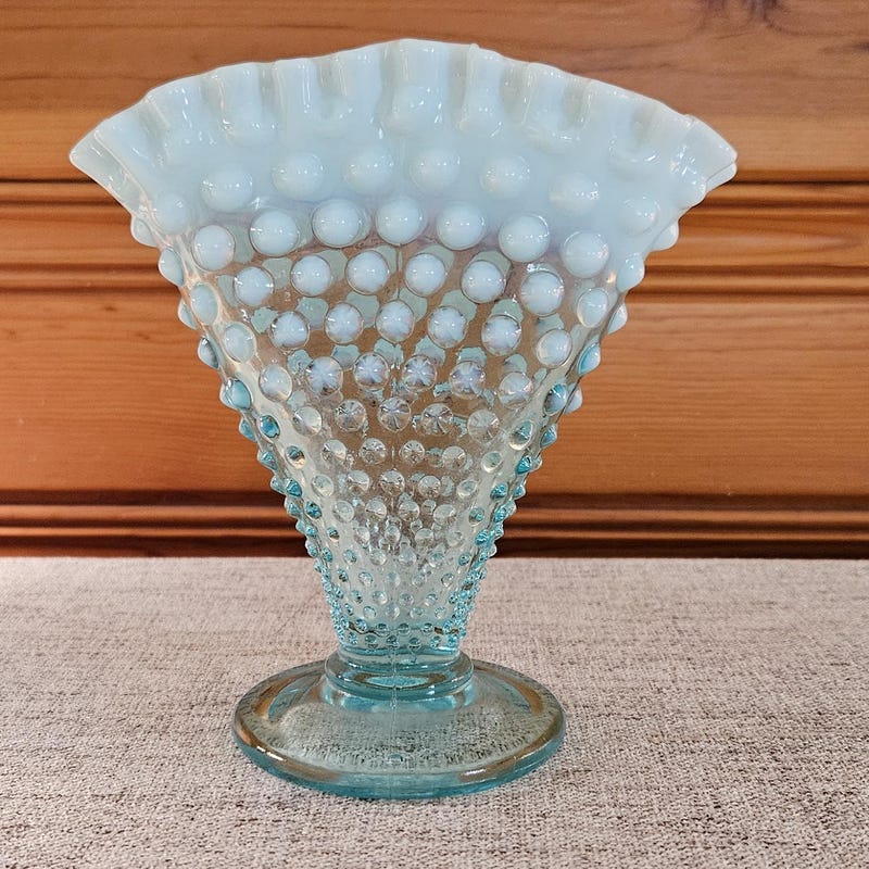 Hobnail Fan Vase - Etsy