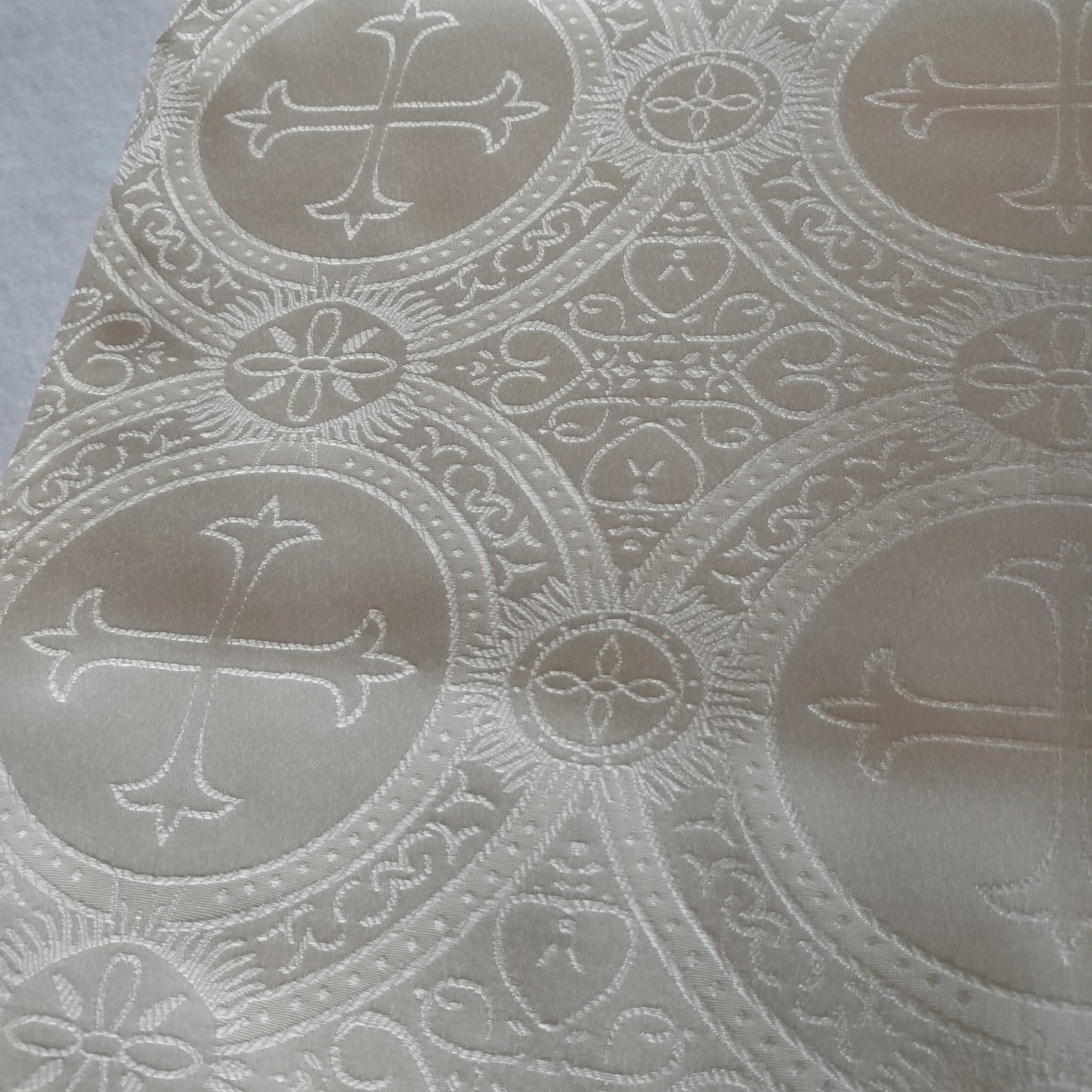 Off-white/ Ivory CHRISTIAN ALTAR RUNNERS- Crosses, Table Runner, Pulpit ...