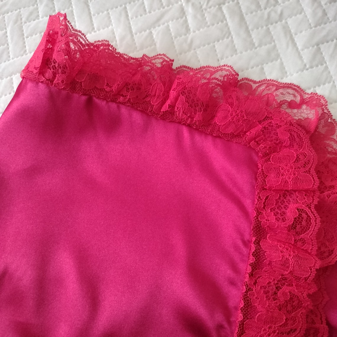 All Red SATIN LAP SCARF-24X 24", Modesty Scarf, Christian, With Red ...