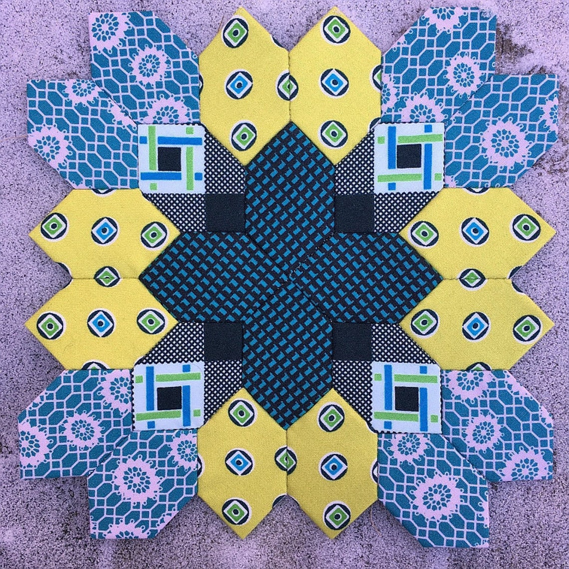 Lucy Boston Block Kit Creates 4-6 Blocks - Etsy