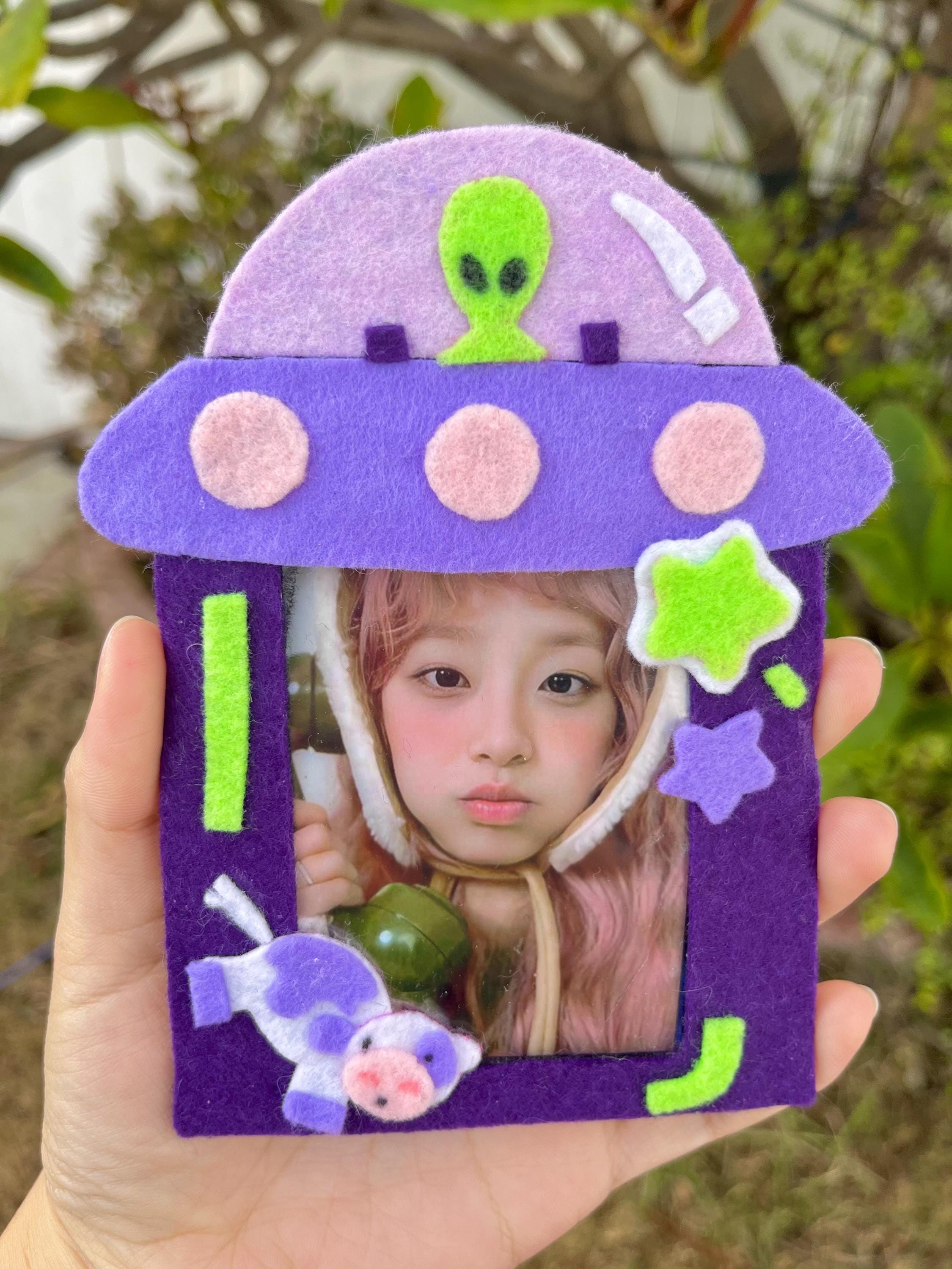 UFO Photocard Holder - Handmade Alien Spaceship Decorative Felt Photo ...