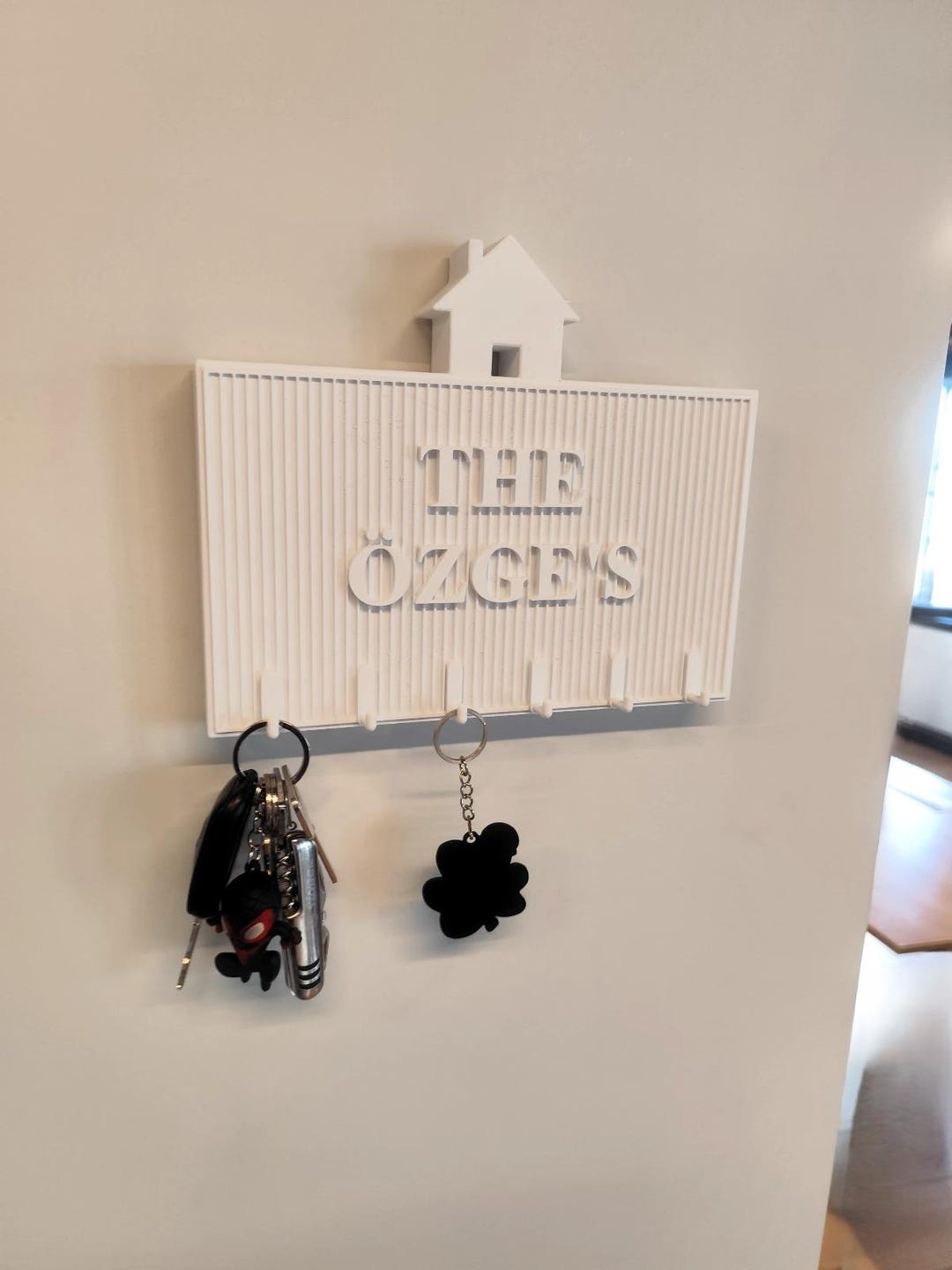 Custom Name Key Holder: 3D Printed Wall Decor, No Drill - Etsy