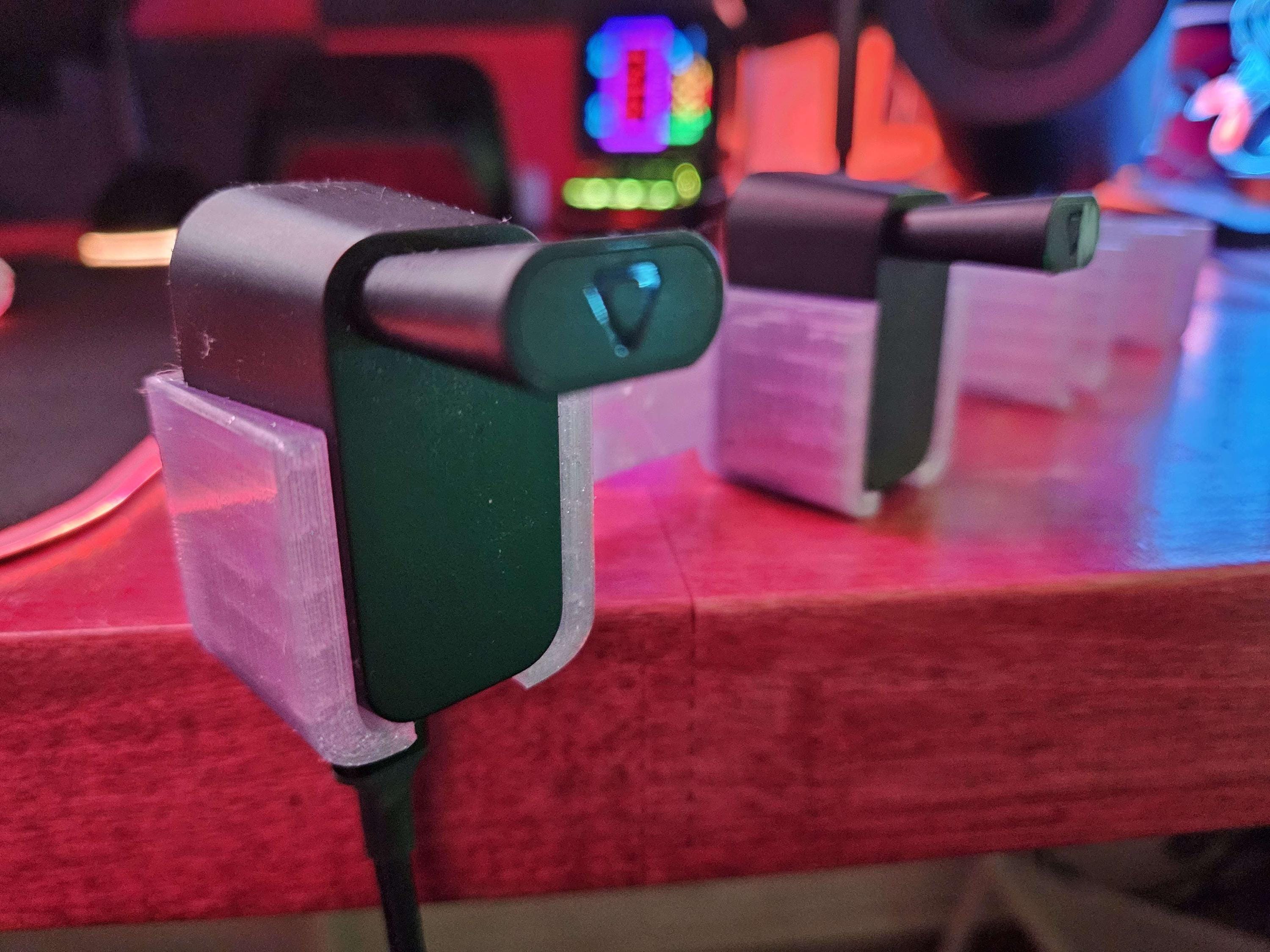HTC Vive Tracker Dongle Wall Mount (available in 3 & 4 Slots) - Etsy