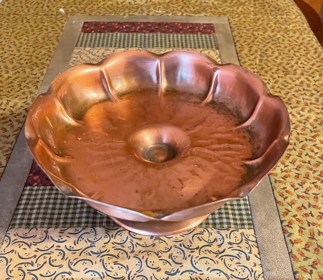 Vintage Hammered Copper Serving Dish Round Pedestal Candy Dish 6” in ...