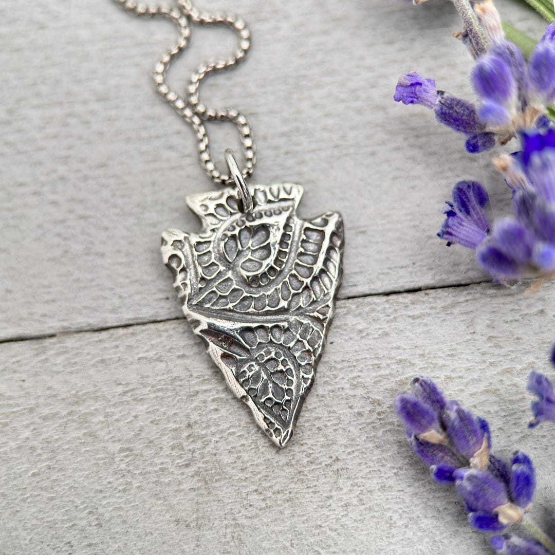 Silver Arrowhead Necklace With Paisley Design. Solid 925 Sterling ...