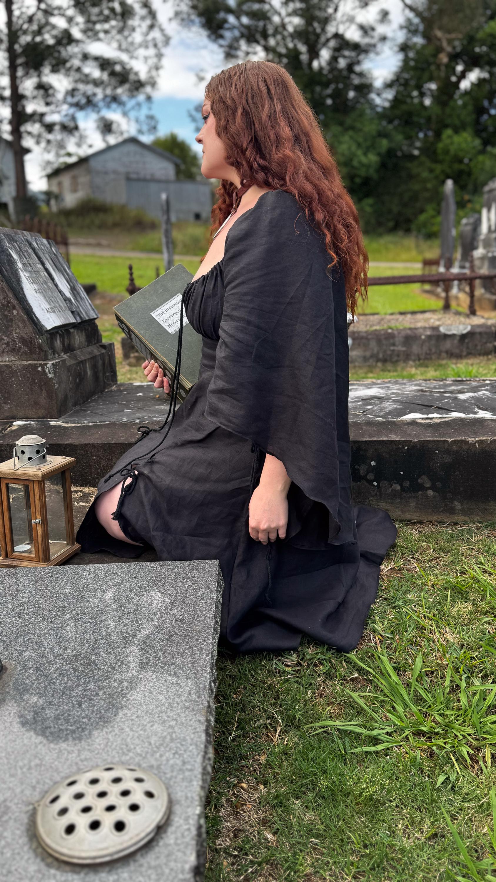 The Winifred Dress in 100% Linen the Void Cottagecore, Medieval, Linen ...