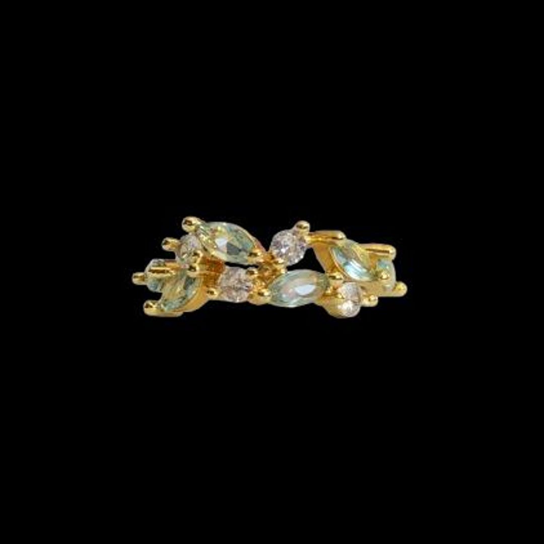 The Holly Ring Gorgeous Multi-stone CZ Floral Ring - Etsy