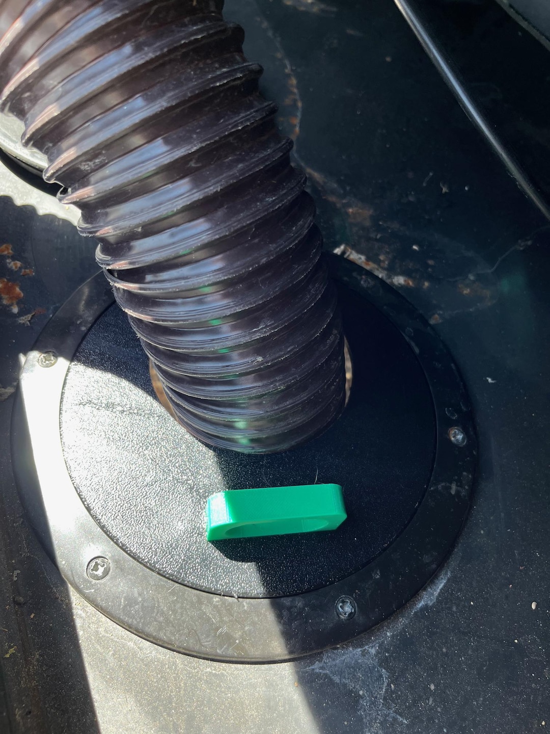 6" RV Hatch Sewer Cover – Critter Protection, Green Handle - Etsy