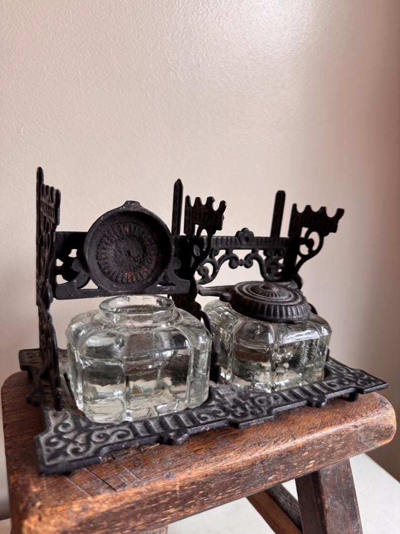 Antique TATUM’S Postal Inkwell W/ Dip Pen Cast Iron Double Ink Stand ...