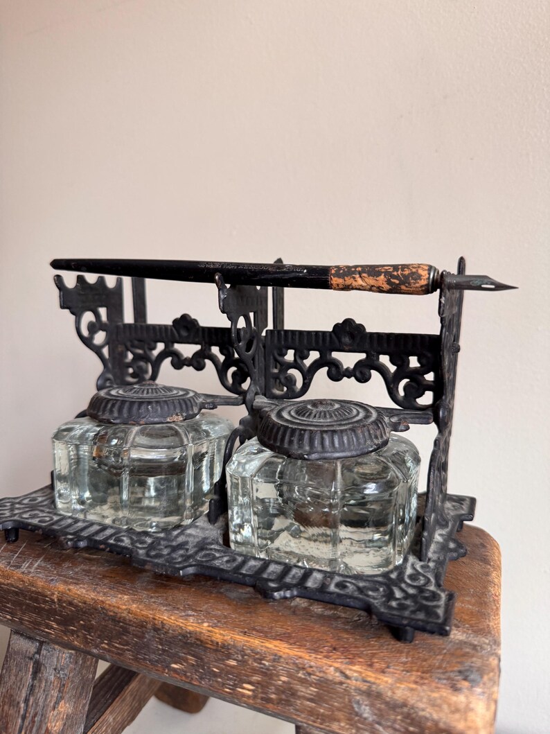 Antique TATUM’S Postal Inkwell W/ Dip Pen Cast Iron Double Ink Stand ...