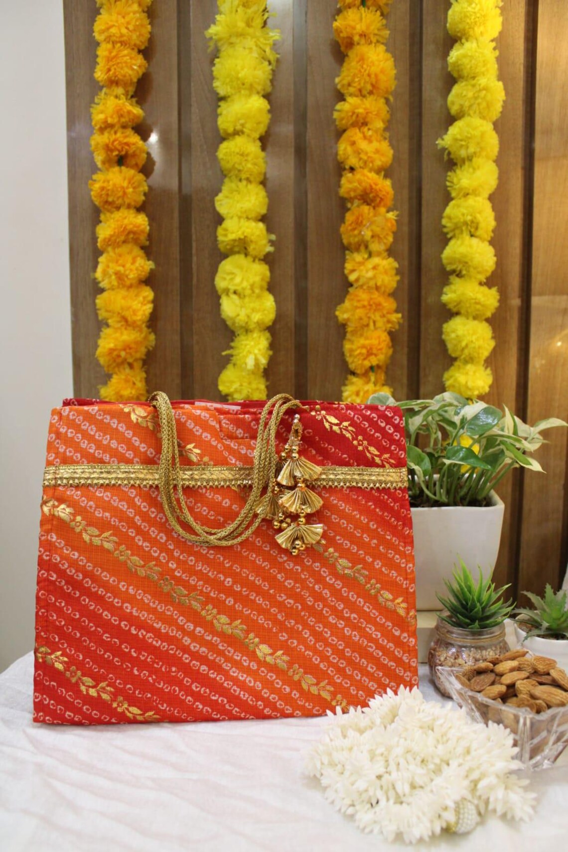 Bulk Wedding Favors Hamper Bags Traditional Indian Wedding Favors South ...