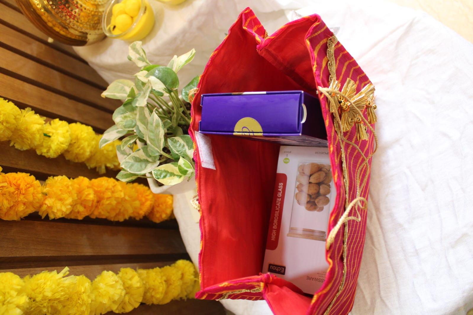Bulk Wedding Favors Hamper Bags Traditional Indian Wedding Favors South ...