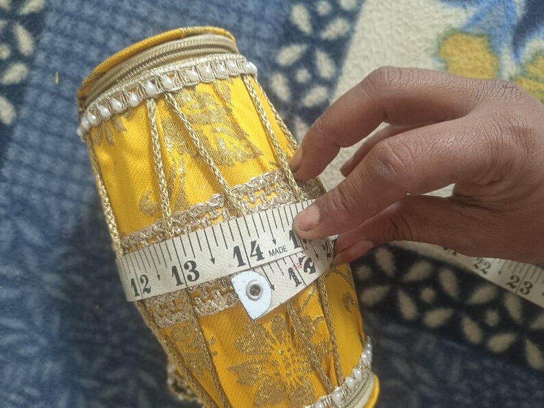 Dholki Wedding Favours Giveaways Hanging Dhol-shaped Nikkah Pouches Set ...