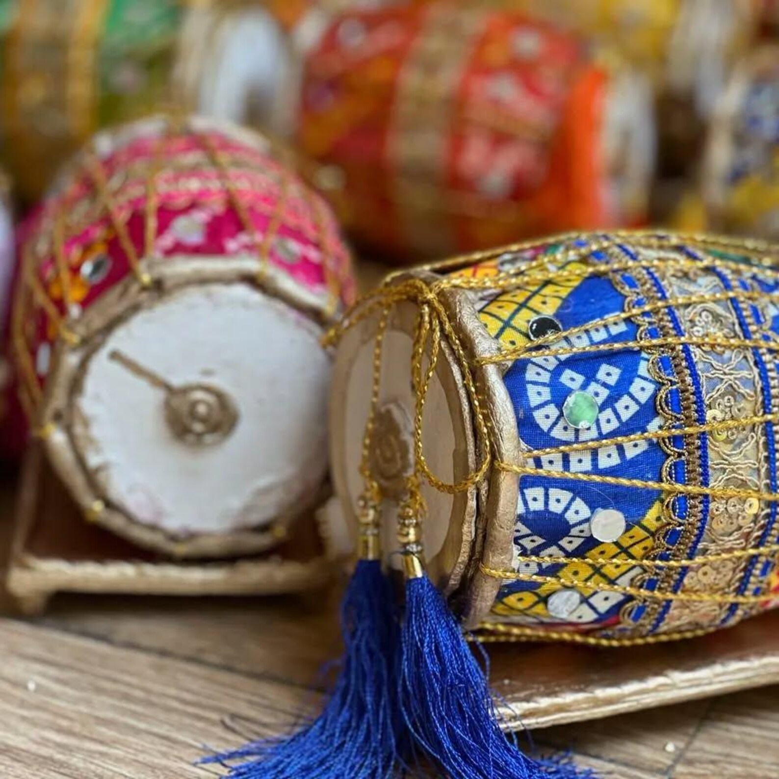 Dholki Wedding Favours Giveaways Hanging Dhol-shaped Nikkah Pouches Set ...