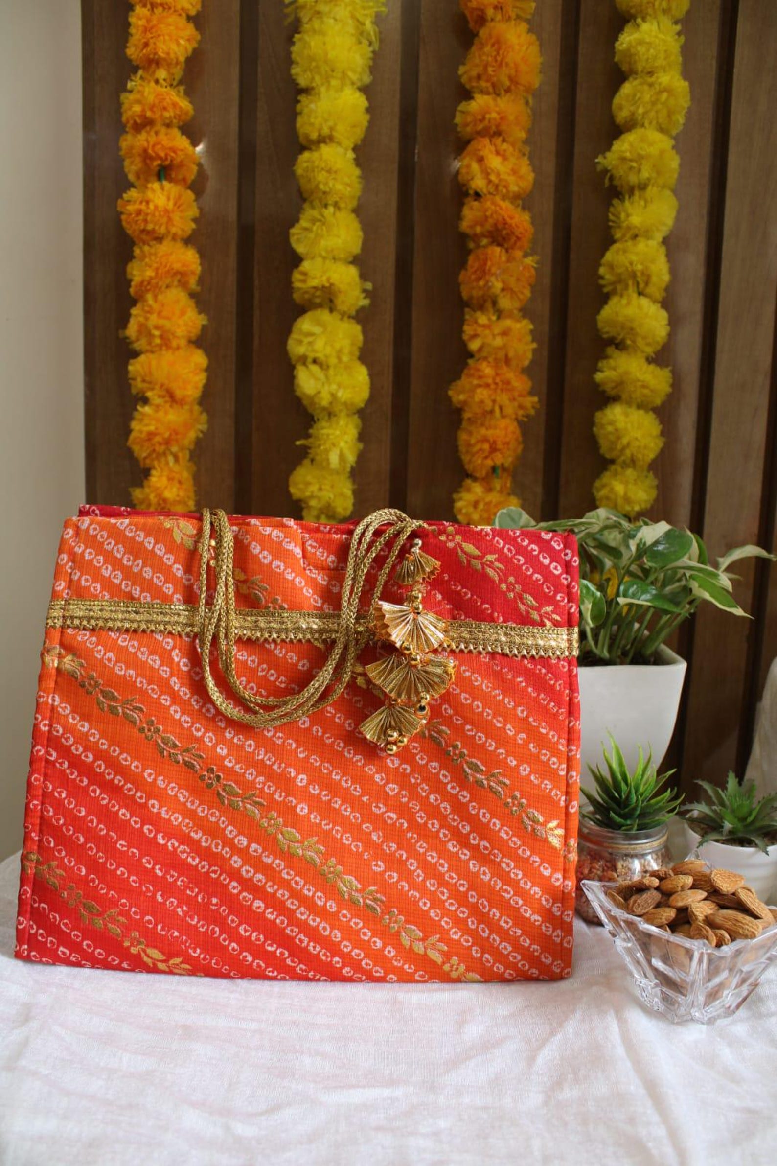 Bulk Wedding Favors Hamper Bags Traditional Indian Wedding Favors South ...