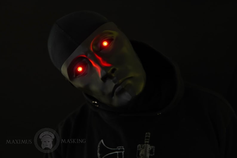 LED Eyes Titus - Roman Helmet Face Mask - Face Mask, Greek, Ancient ...