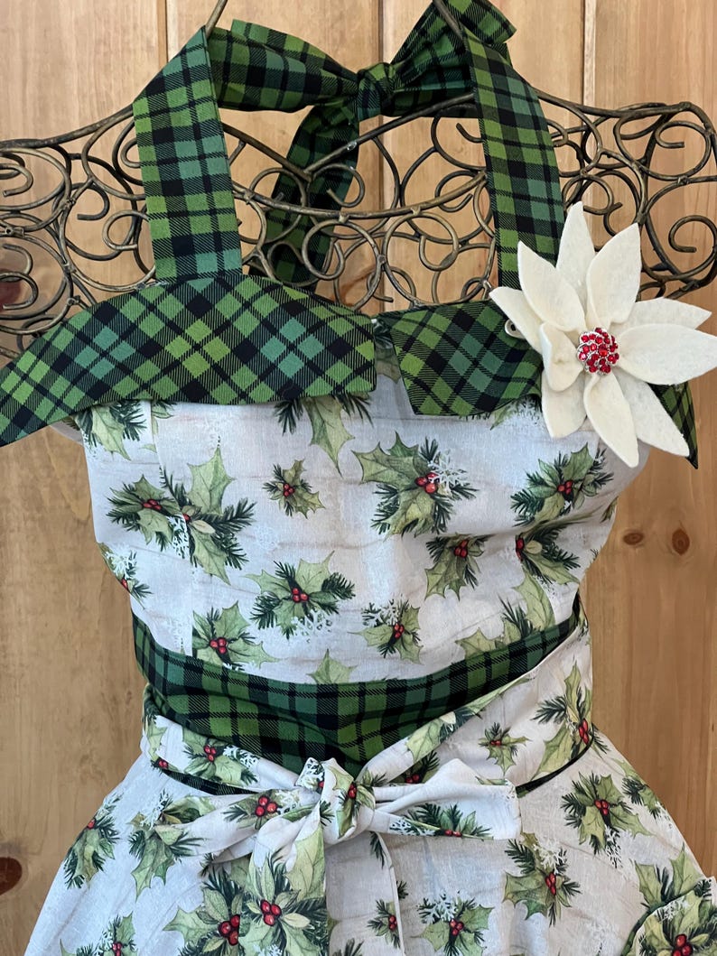 Holly Berry Apron - Etsy