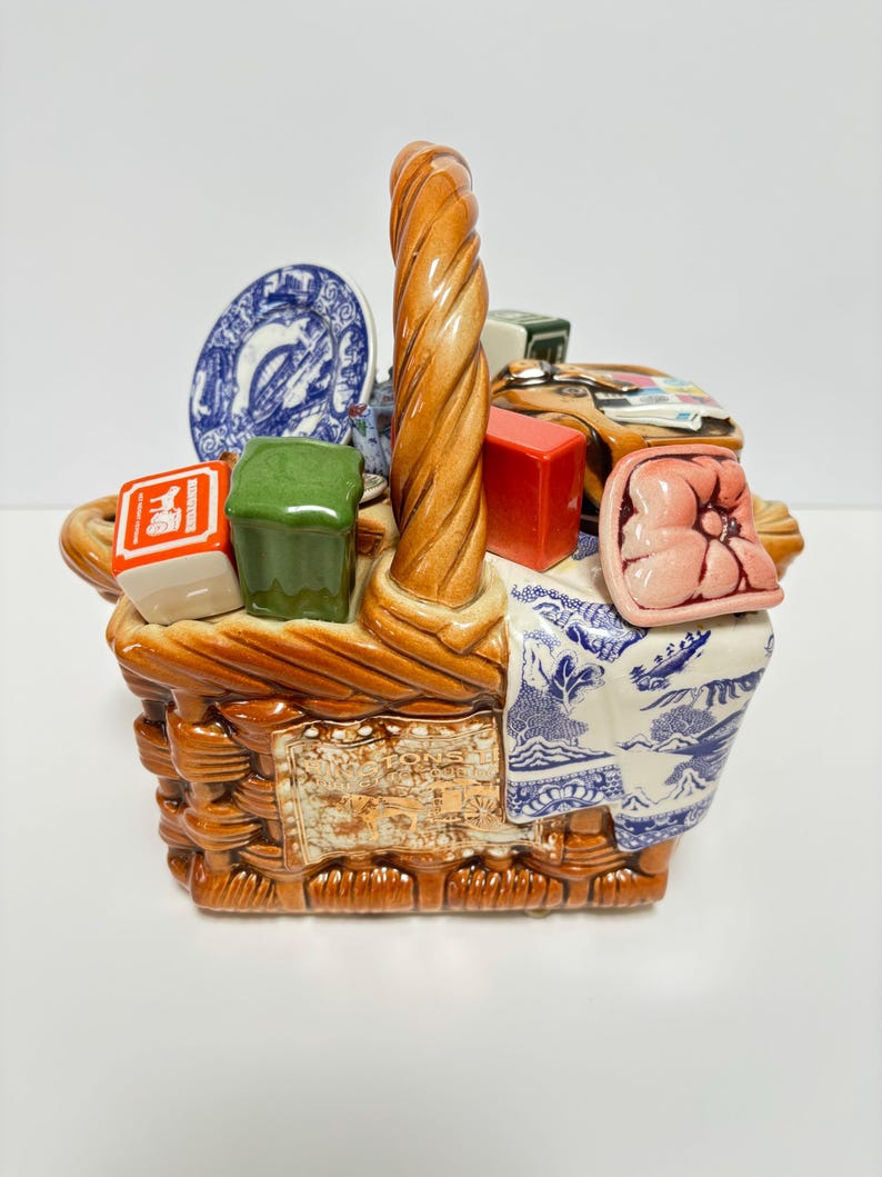 Ringtons Monty Basket Teapot Paul Cardew Design Novelty Hamper Teapot ...