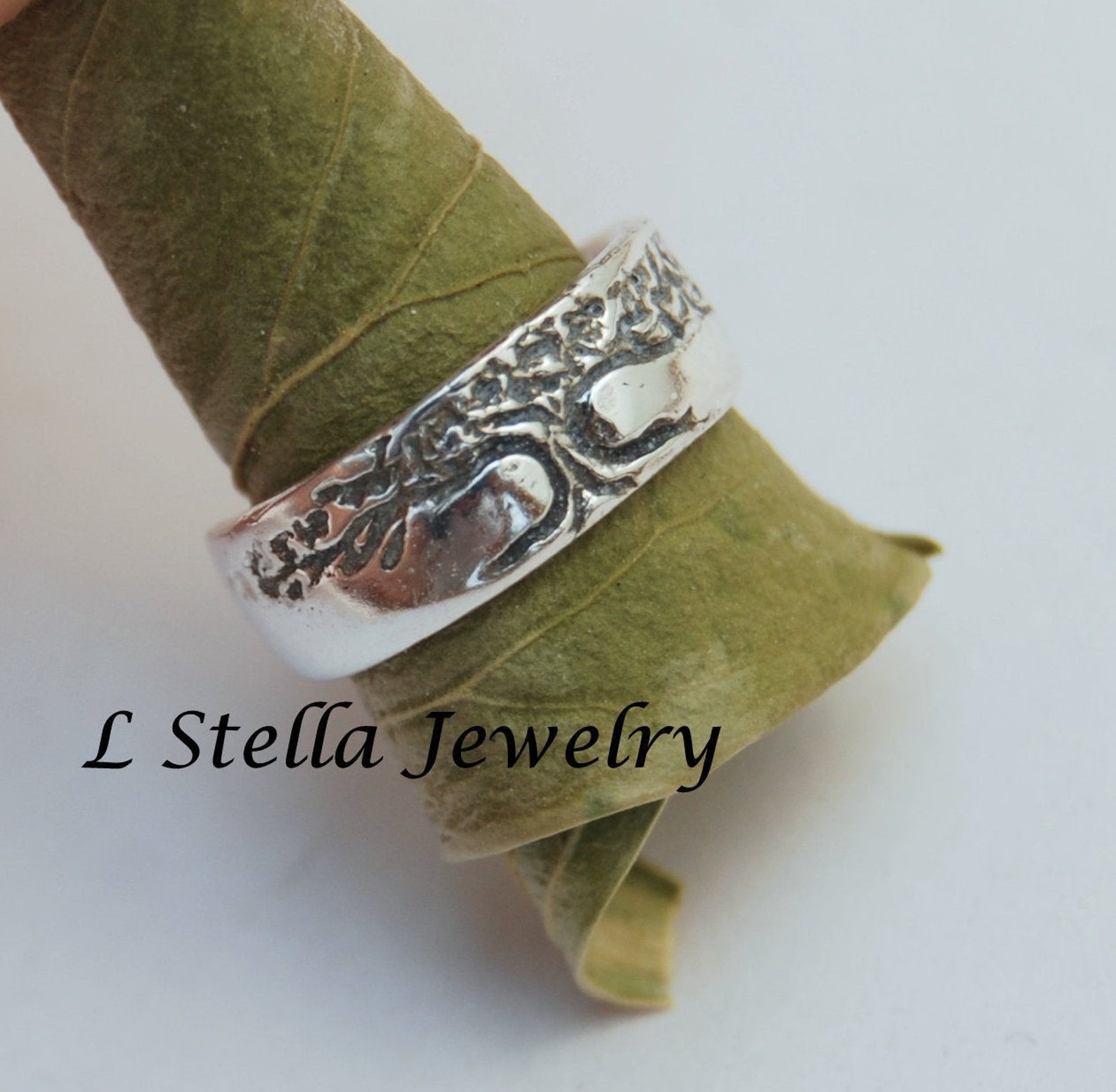 Tree Ear Cuff / Tree of Life / Conch Ear Cuff / Helix Tree | Etsy