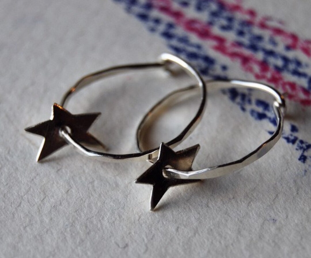 Star Hoop Earrings / Sterling Swinging Star / Hammered Hoop Earrings ...