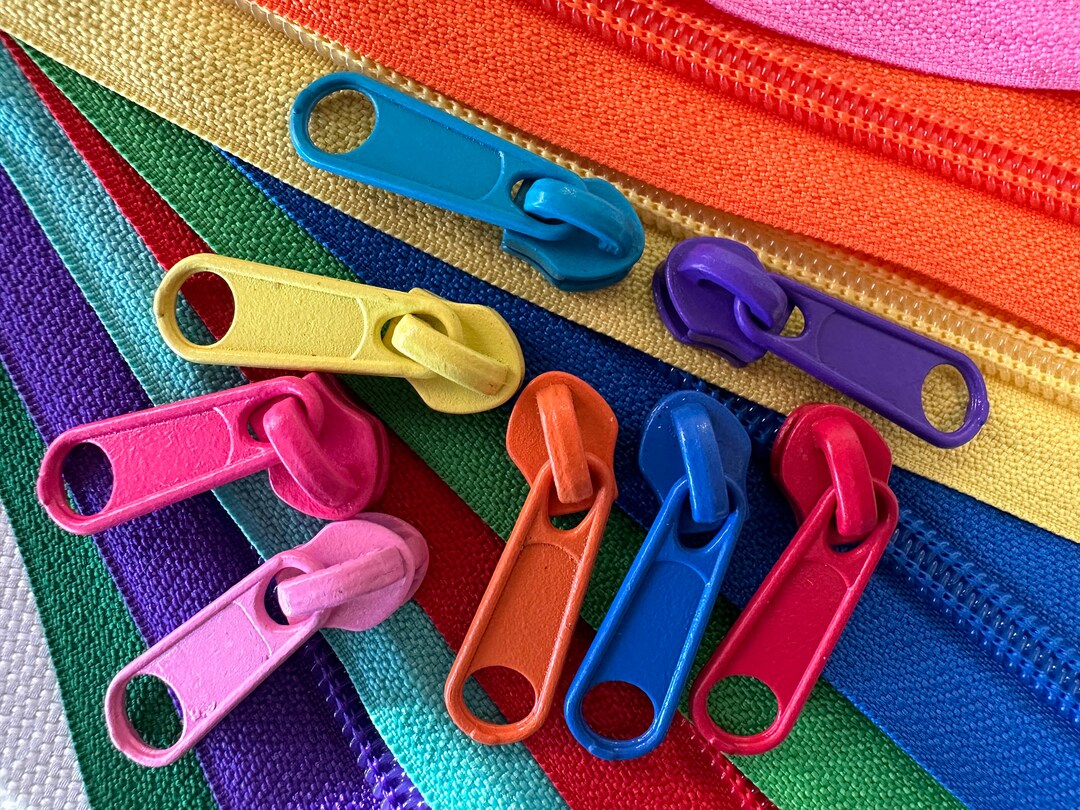 Zipper Yardage #5 or #7: 6 Colors + 30 Misc. Long Pulls for Bags - Etsy