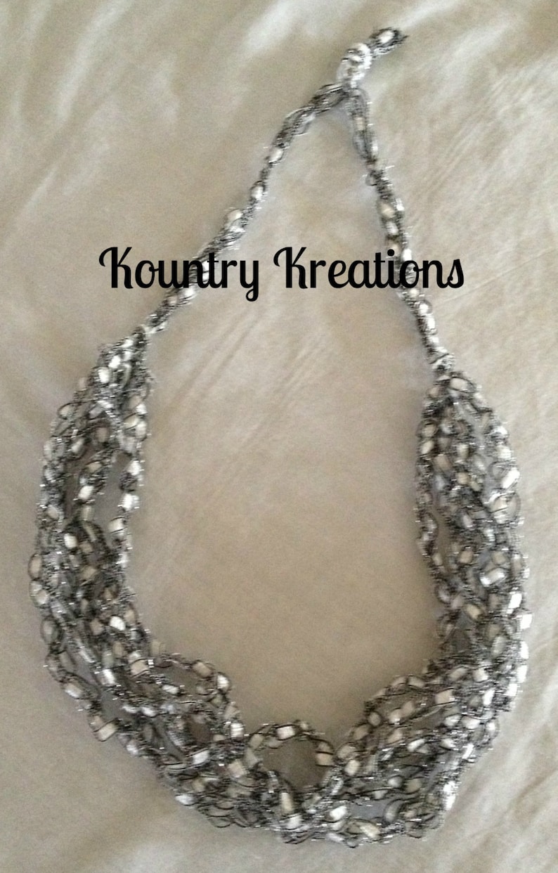 Ladder Yarn Necklace Silver Crocheted Ribbon Necklace Fiber - Etsy