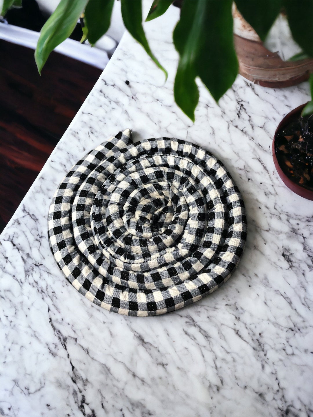 Black and White Plaid/handmade Trivets/kitchen Trivets/kitchen Decor ...