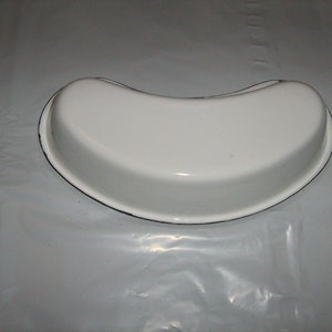 Vintage the Asepticon Co. New York Enamelware Kidney Shaped Hospital ...