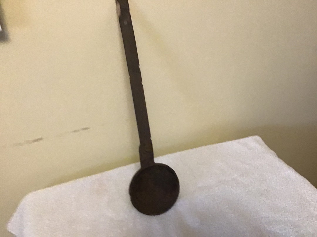 Vintage Old Cast Iron Pouring Ladle With Side Spouts Great Rusty Patina ...