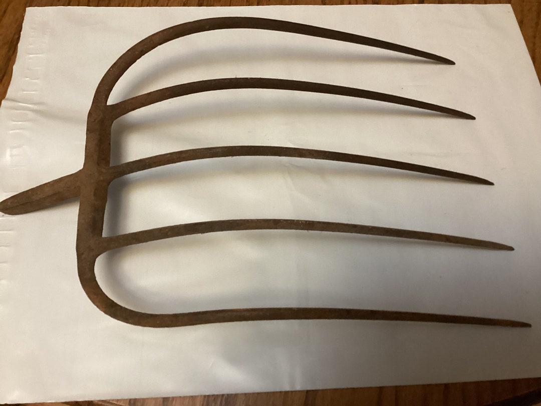 Old Primitive Rustic 5 Tine Pitch / Hay Fork Head Cast Iron Rusty but ...