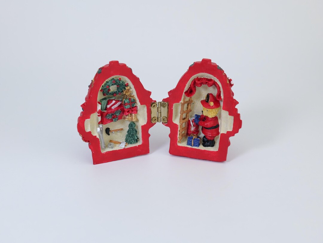 Vintage Christmas Fire Hydrant Trinket Box, Festive Holiday Décor ...