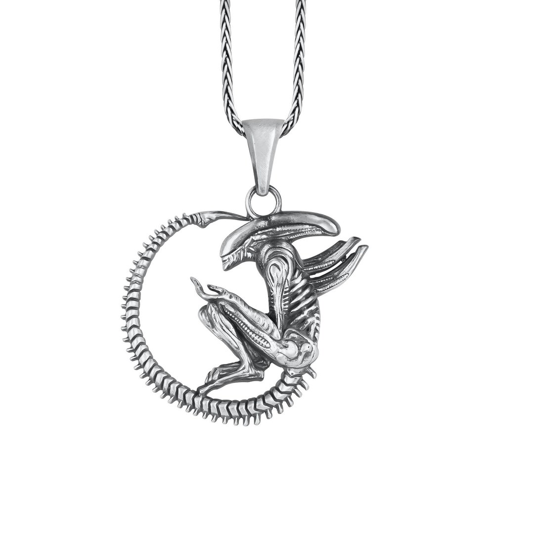 Queen Mother Xenomorph Necklace, Sterling Silver Alien Necklace, Alien ...