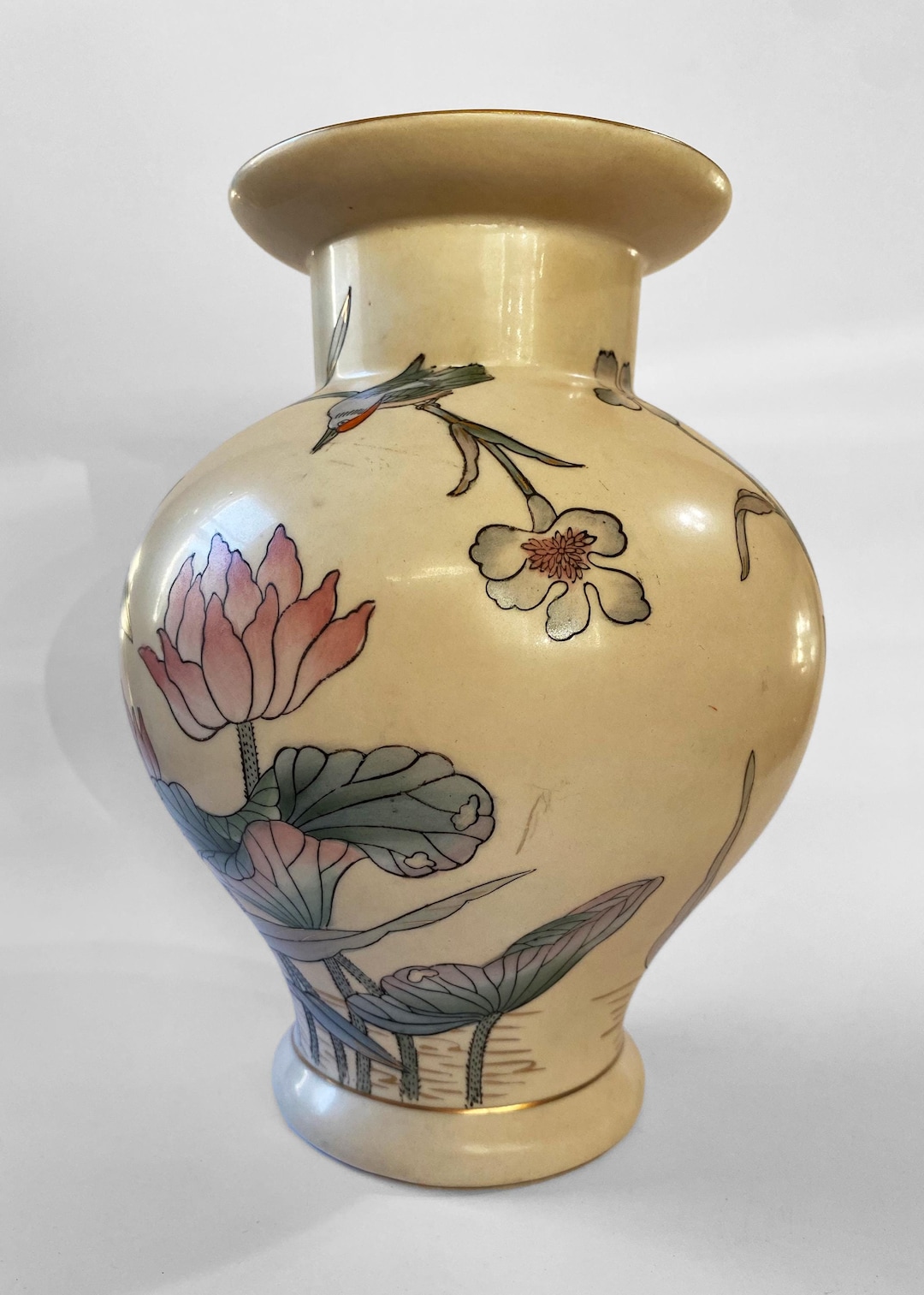 Vintage Toyo Floral Vase, Gold Trim - Made in China - Lotus, Flowers ...
