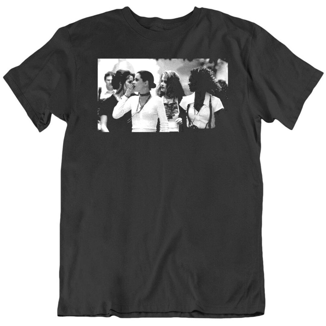 The Craft Cult Classic 90s Horror Movie Fan Blowing Kiss Black T Shirt ...