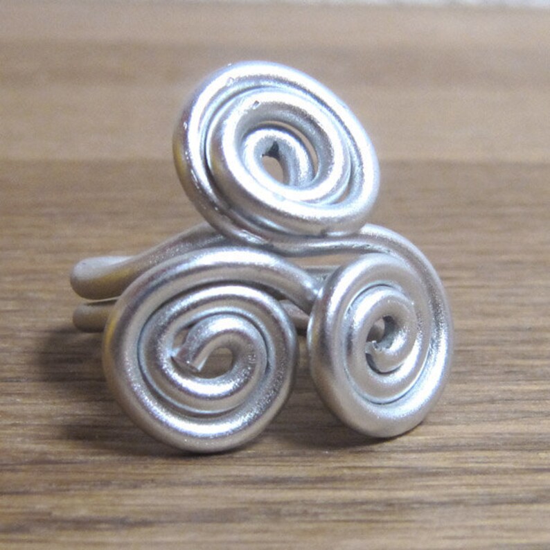 Triskele Celtic Ring 3 Spiral Swirl Light Silver Metal Wire - Etsy