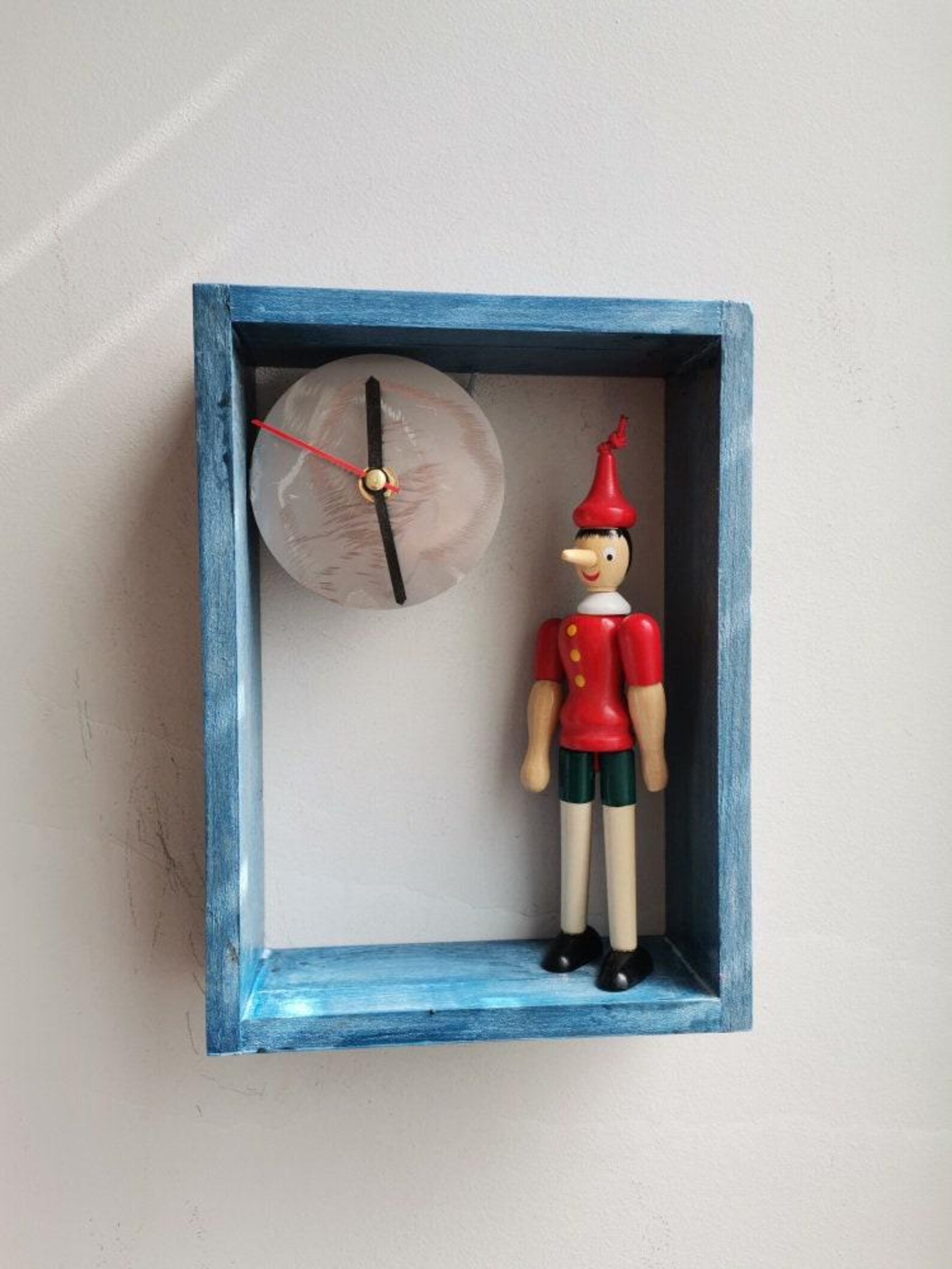Pinocchio Wooden Clock, Wooden Frame Clock With Pinocchio Figurine ...
