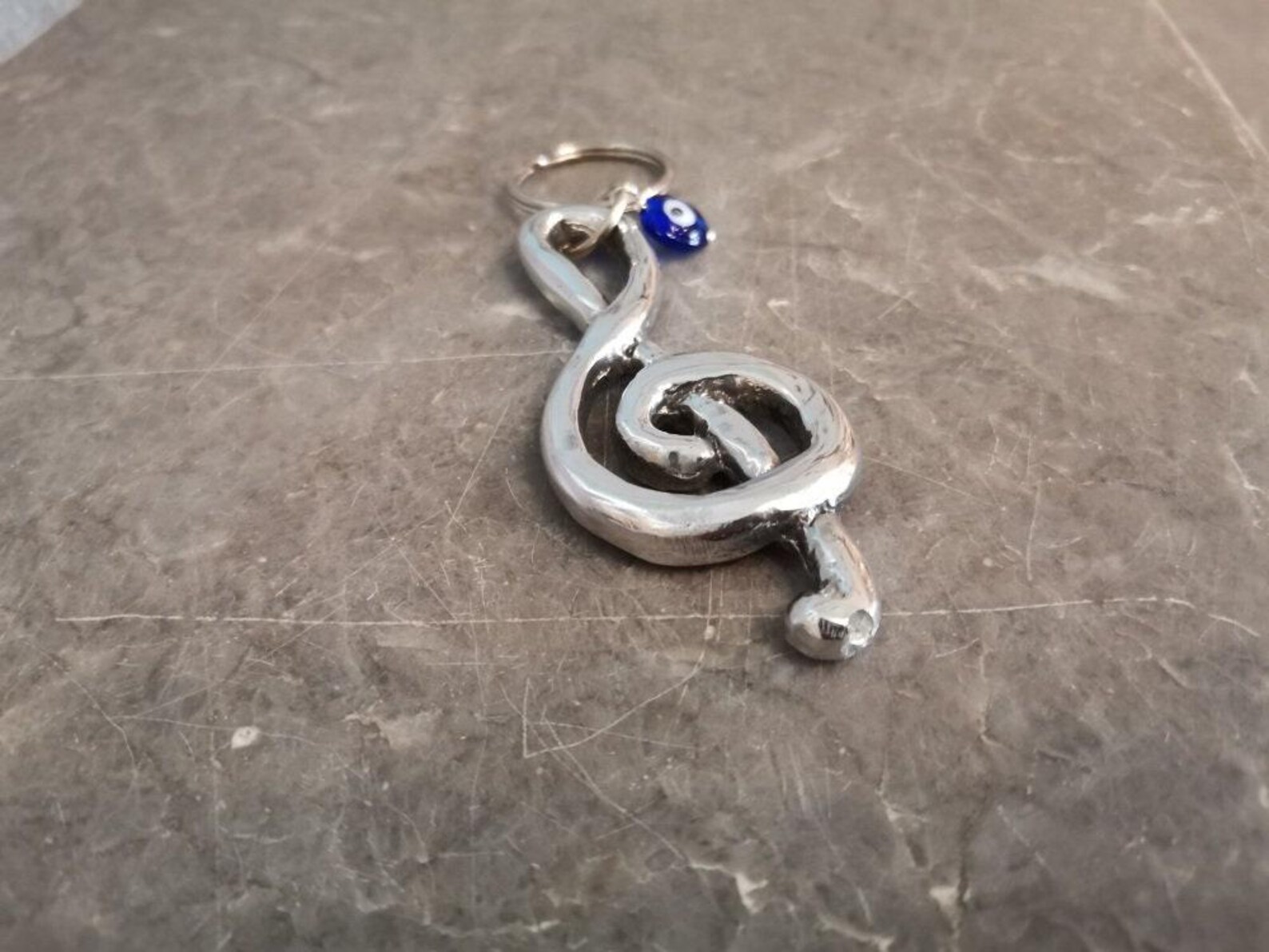 Treble Clef Key Ring, Aluminum Musical Note Key Chain With Blue Eye ...