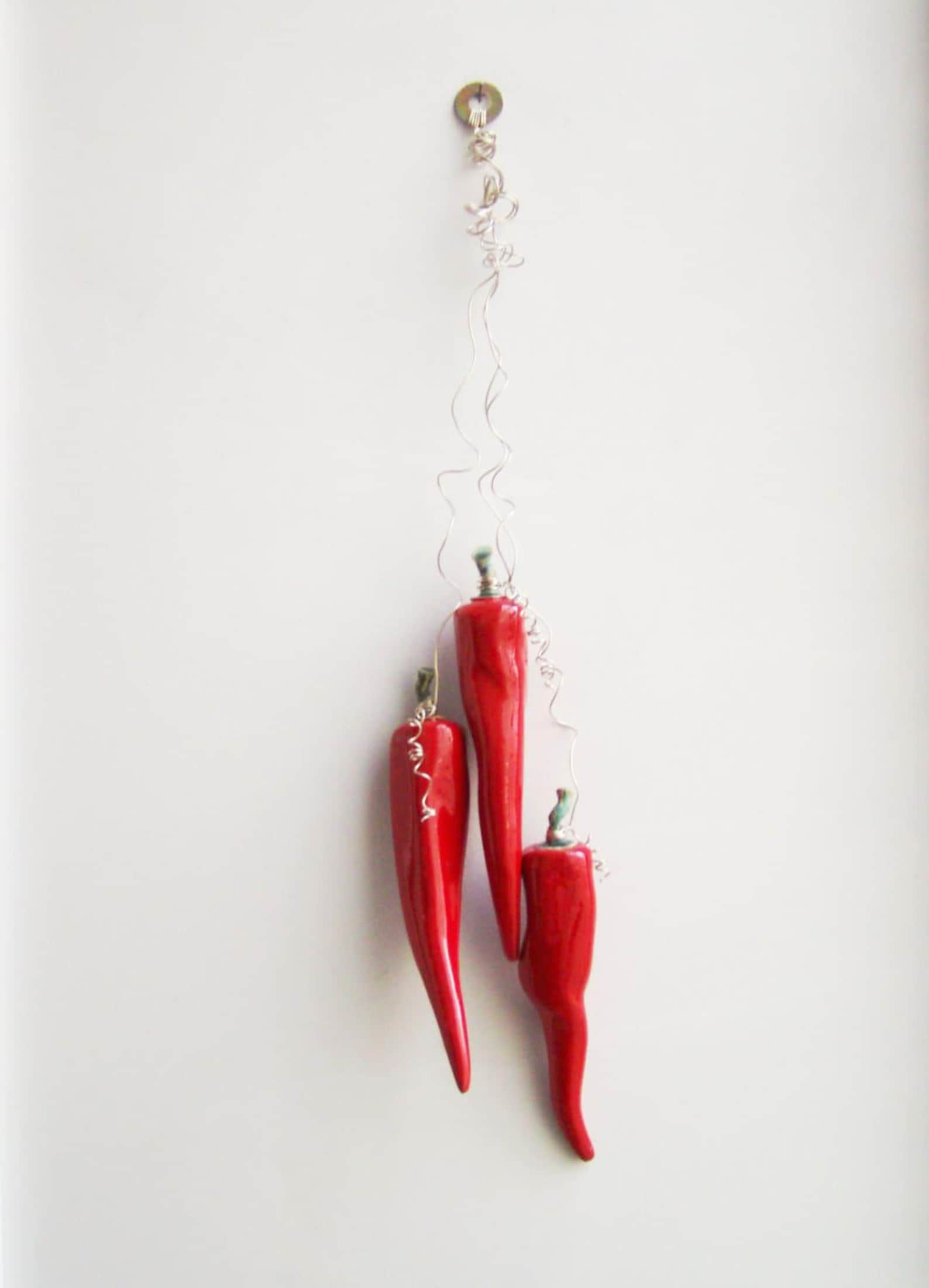 Chilli Peppers Sculpture, Ceramic Chilli Peppers Bunch Wall Hanging ...