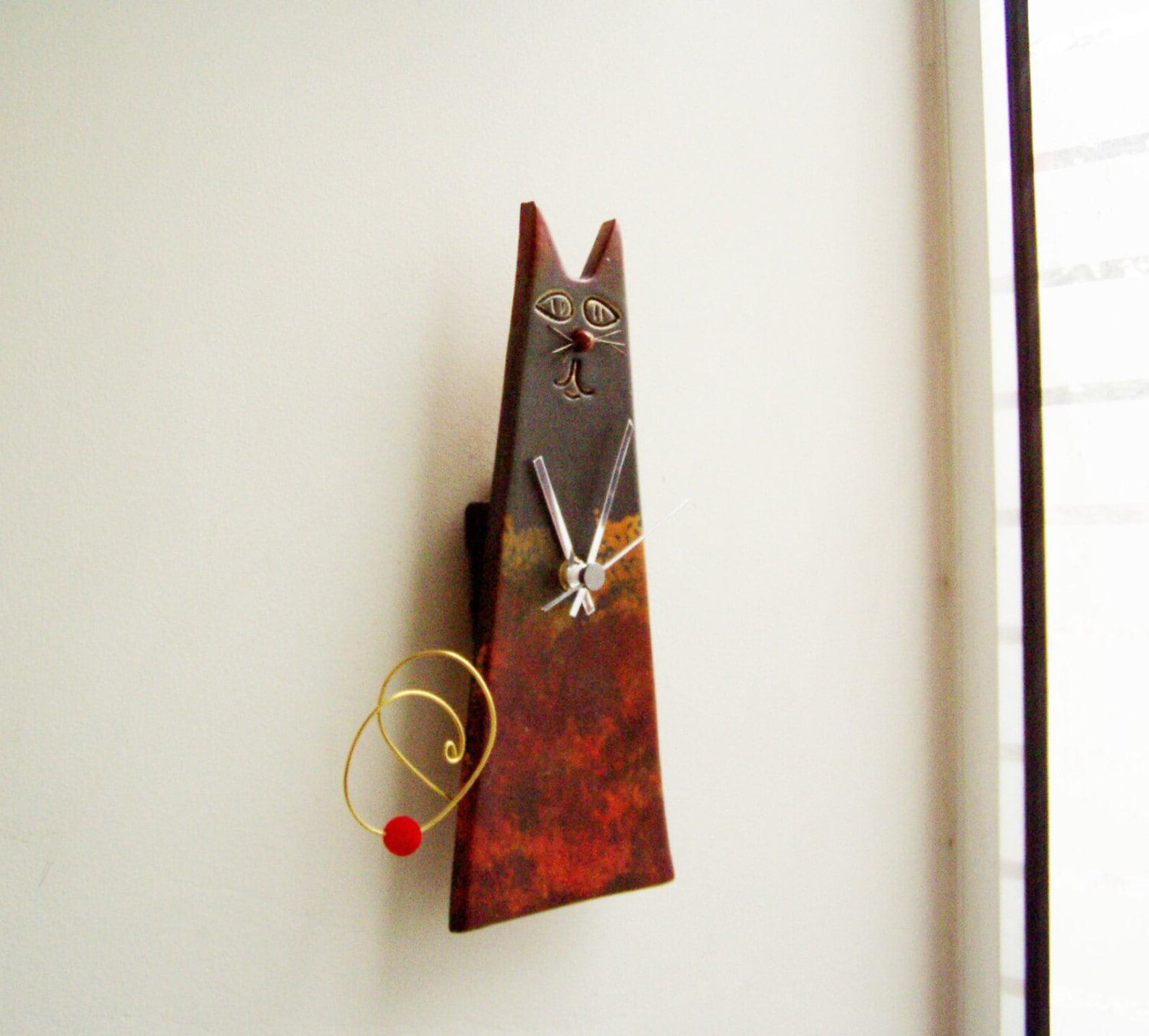 Black Cat Clock, Ceramic Wall Clock of Cat With Black Head and Dark ...