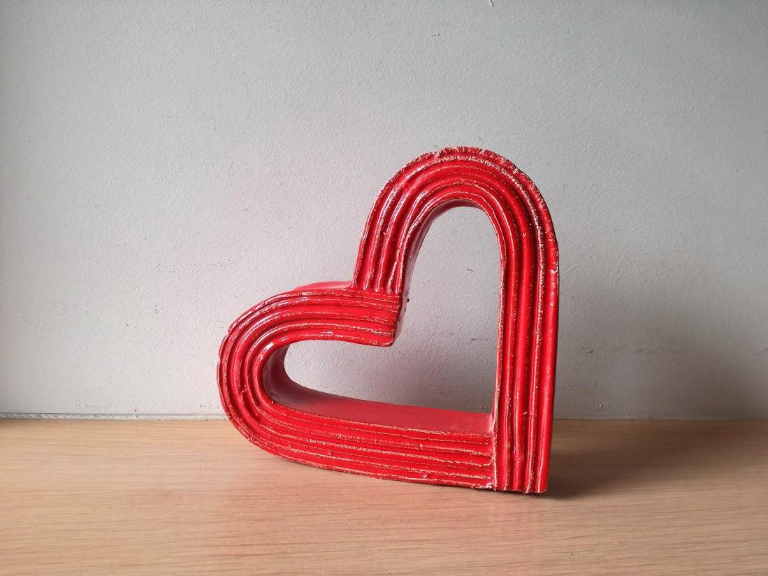Red Heart Sculpture, Bright Red, Ceramic Heart Outline Sculpture ...