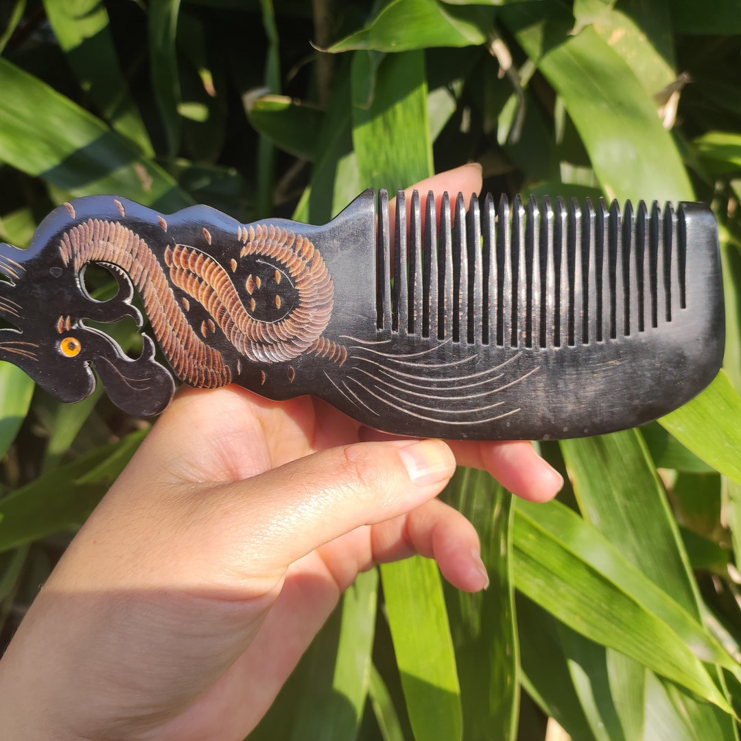 Get 1 Piece Natural Black Dragon Horn Comb - Etsy