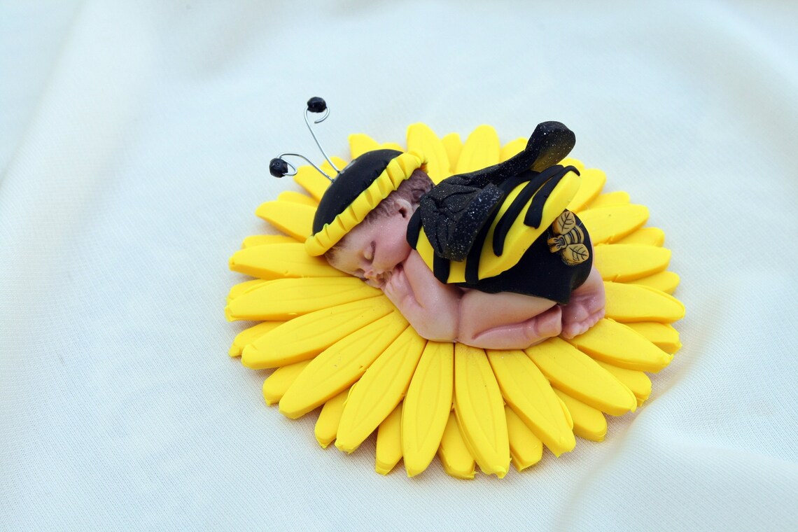 Bumble Bee Gender Reveal Cake Topper Bumble Bee Baby Shower - Etsy