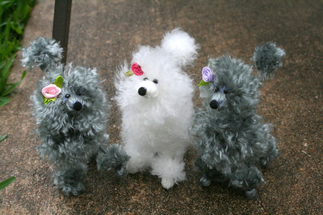 Poodle Pom Pom, Yarn Poodle, Fluffy Poodle Decor - Etsy