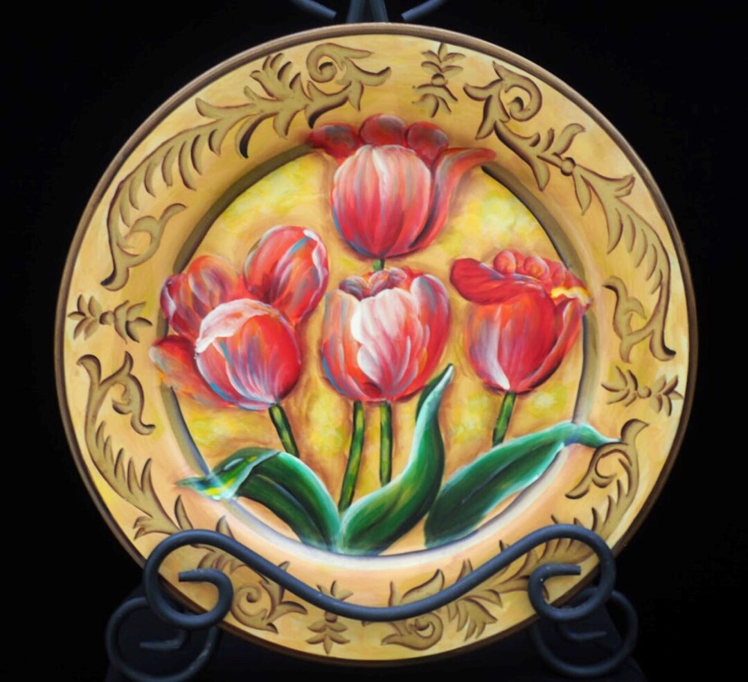 Hand Painted Tulip Plate | Berry Red Closed Parrot Tulip Plate ...