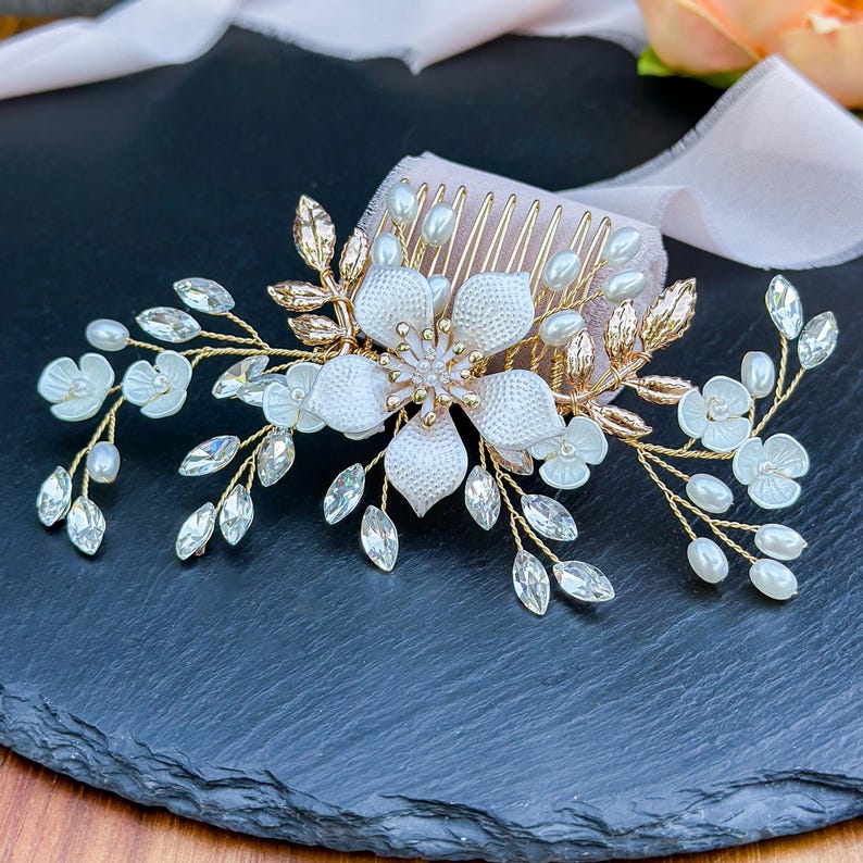 Romantic Wedding Hair Comb Flower Bridal Comb Pearl Wedding Hair Comb ...