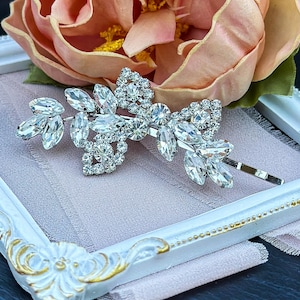 Elegant Bridal Hair Clip With Sparkle Rhinestones - Stunning Wedding ...